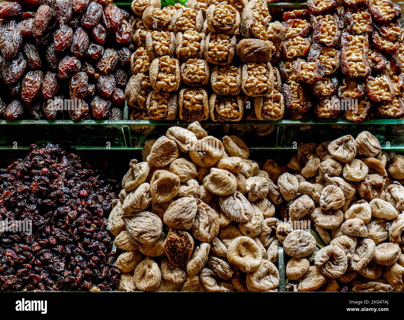 Dried fruits on the market in Istanbul, Turkey Stock Photo - Alamy