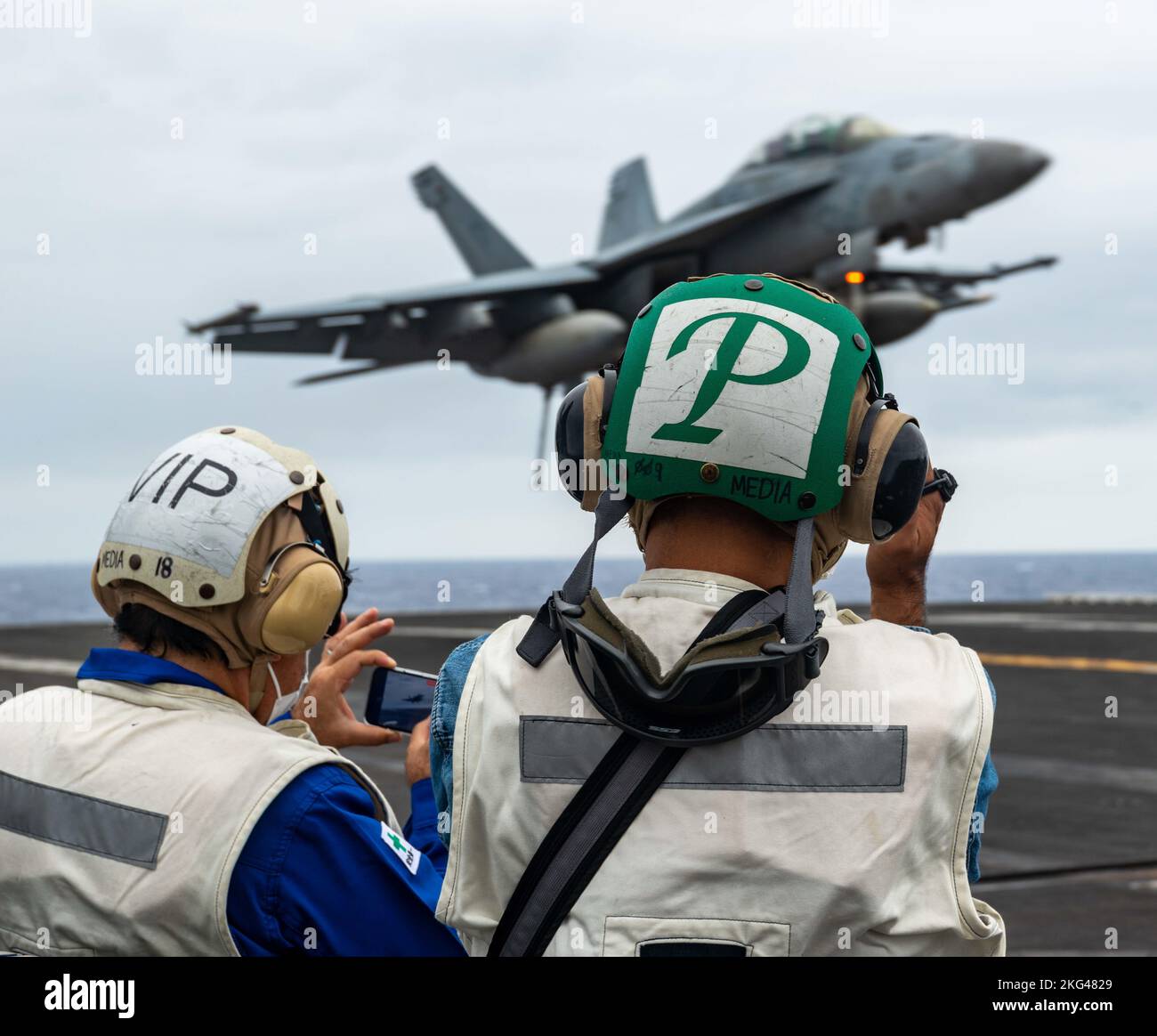 221028-N-DW158-1136 PHILIPPINE SEA (Oct. 28, 2022) Members of the ...