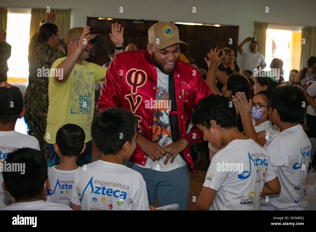 PUERTO BARRIOS, Guatemala (Oct. 28, 2022) Retail Specialist Seaman ...