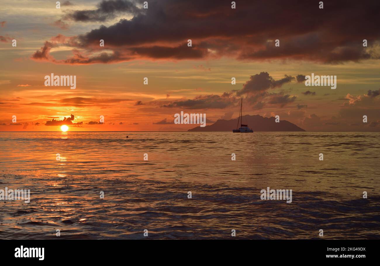 A picture of the beautiful Seychelles island in the Indian Ocean Stock ...