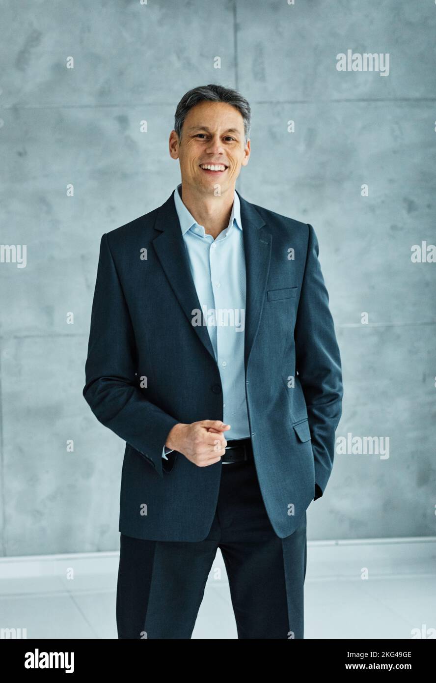 Employee happy confident success hi-res stock photography and images ...