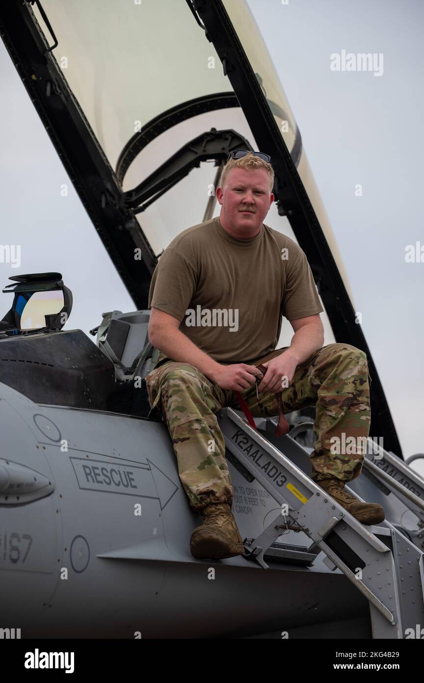 U.S. Air National Guard Staff Sgt. Landon Hanna, 138th Aircraft ...