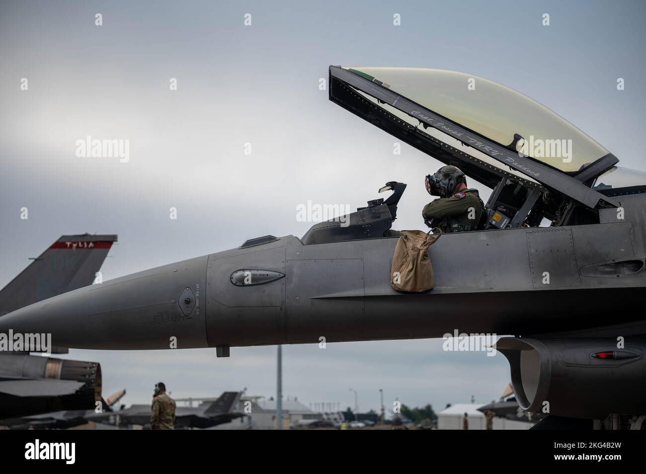 A U.S. Air Force pilot with the 125th Fighter Squadron, Tulsa Air ...