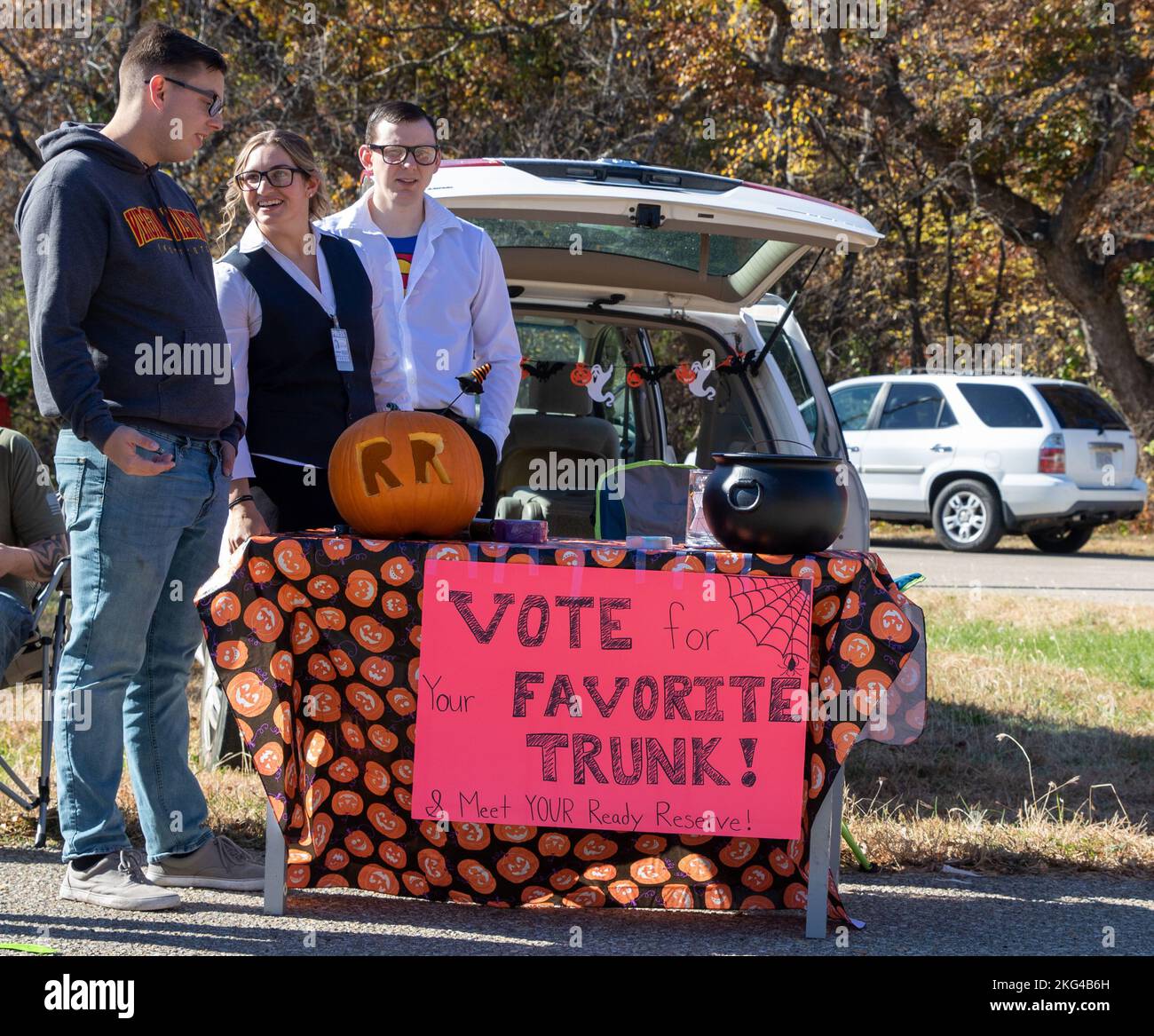 Soldiers assigned to the 1st Battalion, 7th Field Artillery Regiment ...