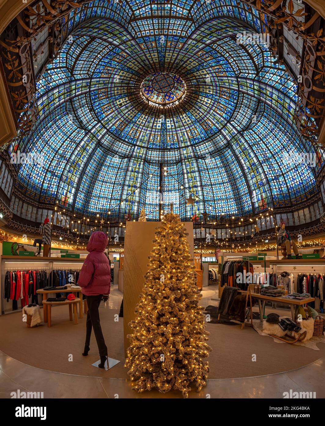 Boulevard Haussmann. View inside the Canopy of a famous big store Stock ...
