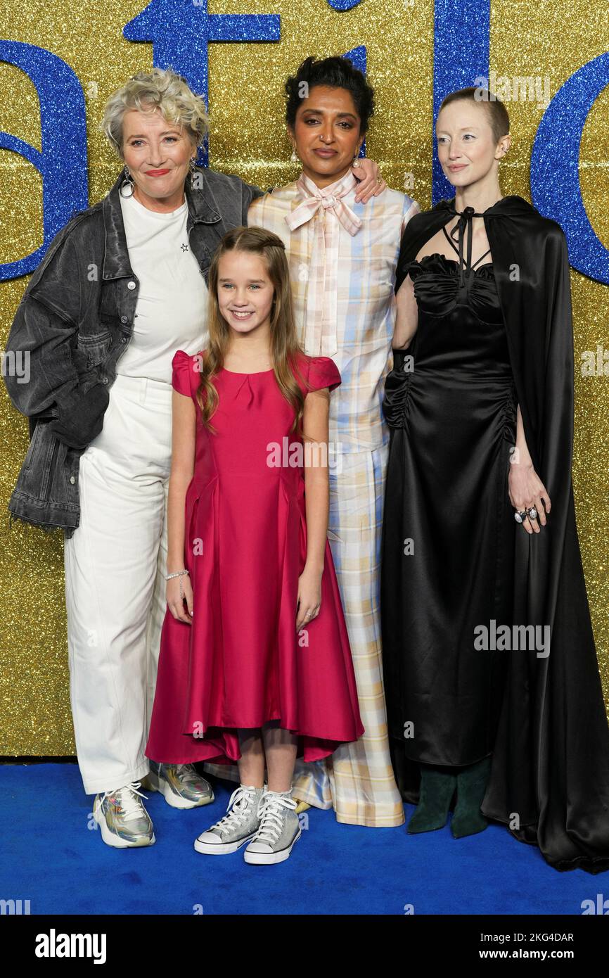 All cast members of matilda the musical hi-res stock photography and ...