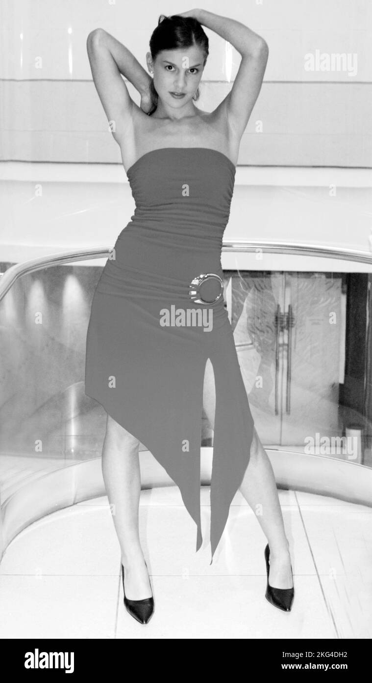 IMOGEN THOMAS, VERY YOUNG, 2003: Miss Wales IMOGEN THOMAS at the Hilton ...