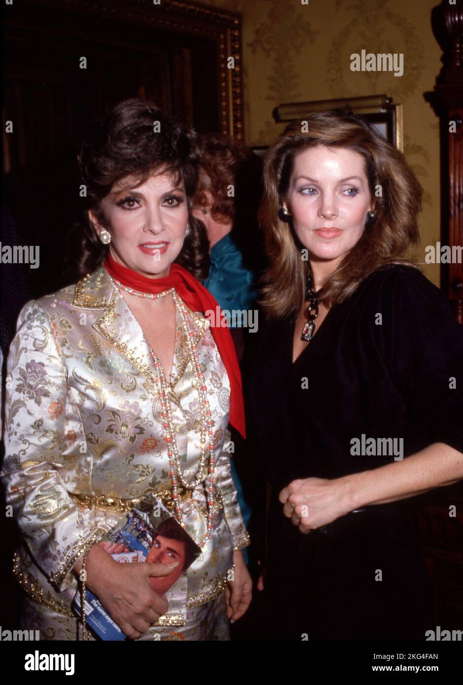 Priscilla presley 1984 hi-res stock photography and images - Alamy