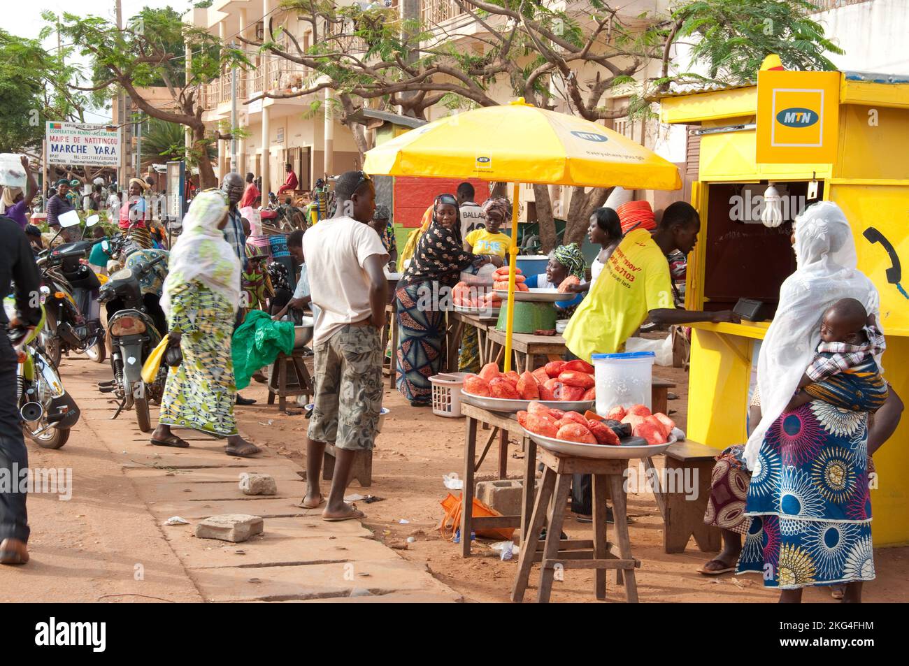 Benin fruit hi-res stock photography and images - Alamy