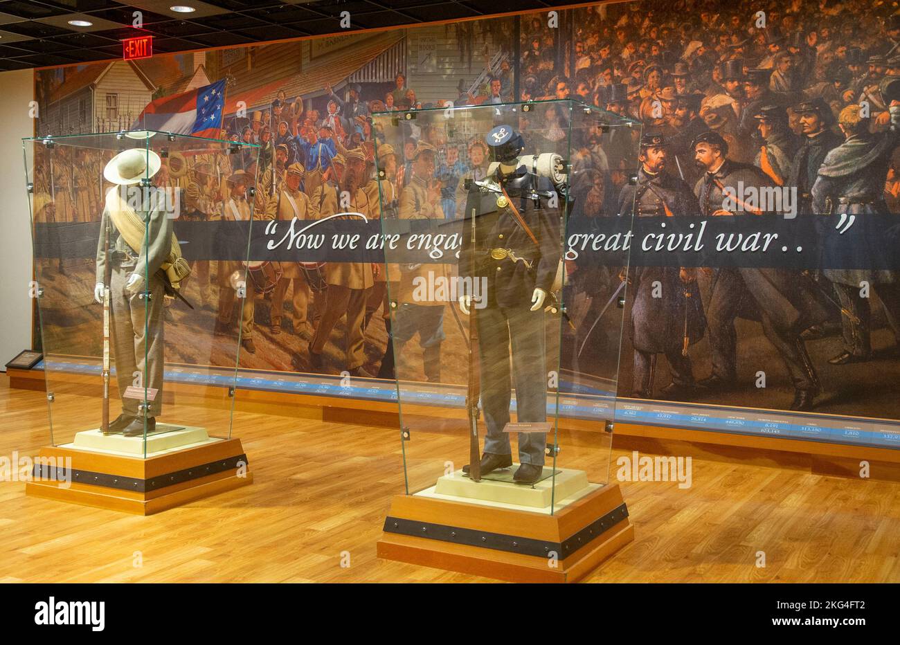 Confederate and Union soldier uniforms on display at the Gettysburg ...