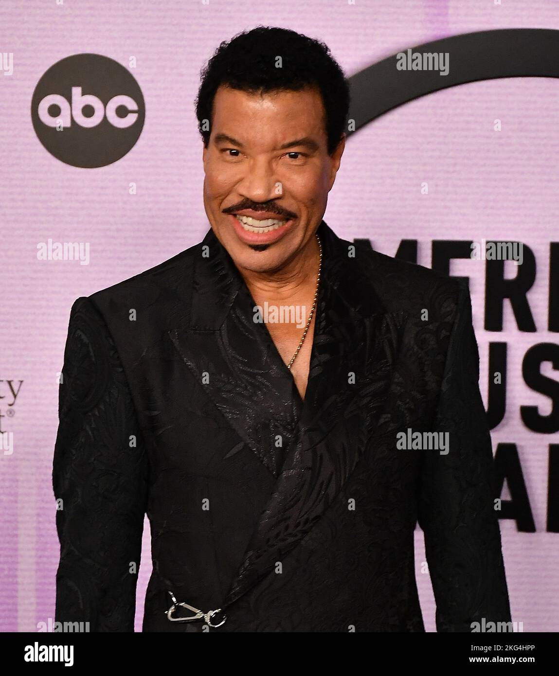 Lionel Richie attends the 2022 American Music Awards at Microsoft ...