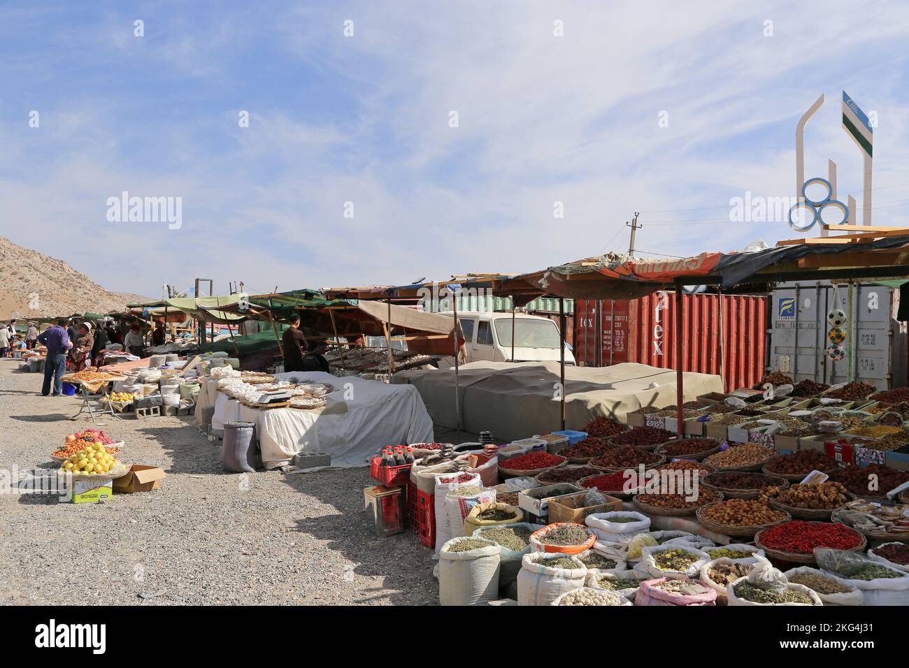 Local market, Tahtakaracha Pass, Zarafshon Range, Pamir Alay mountains ...