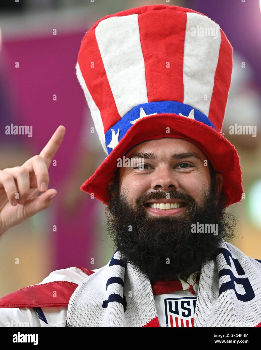 Al Rayyan, Qatar. 21st Nov, 2022. A supporter of the United States ...