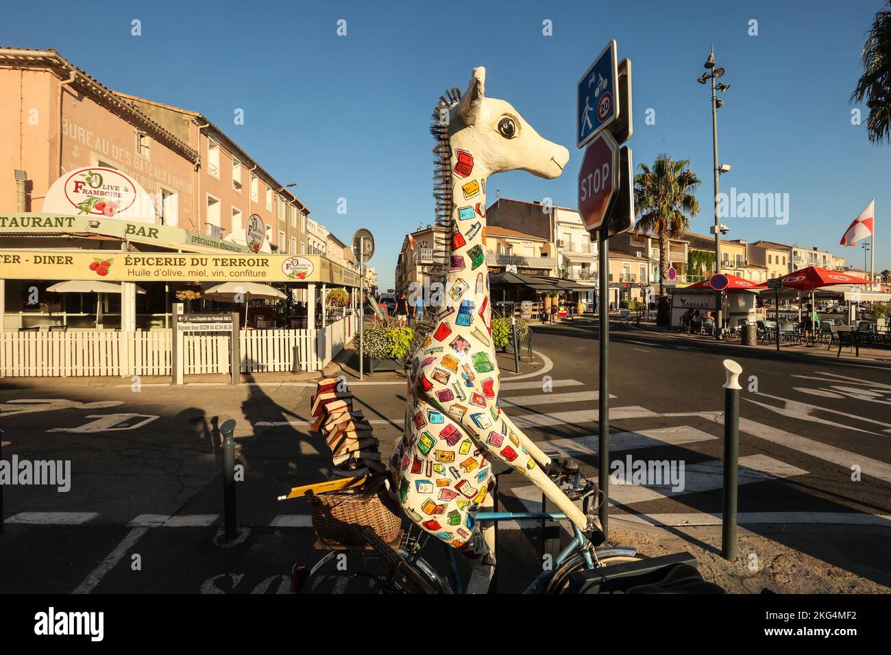 Giraffe,giraffe on a bicycle,art,installation,advertising,bookshop,in ...