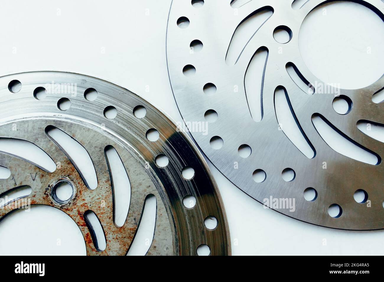 Chrome discs hi-res stock photography and images - Alamy