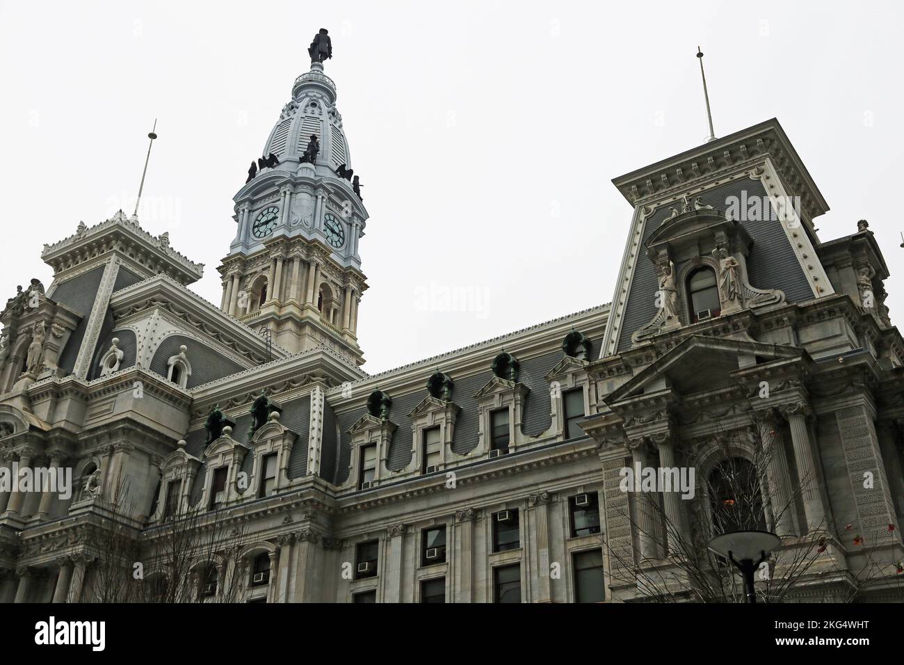 Philly building hi-res stock photography and images - Alamy