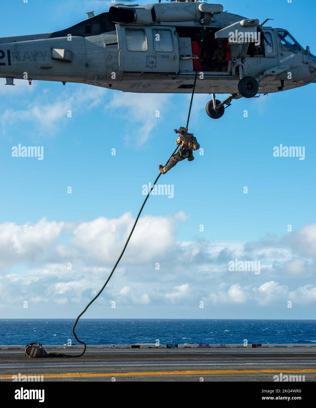 Aircraft carrier uss ronald rea hi-res stock photography and images - Alamy