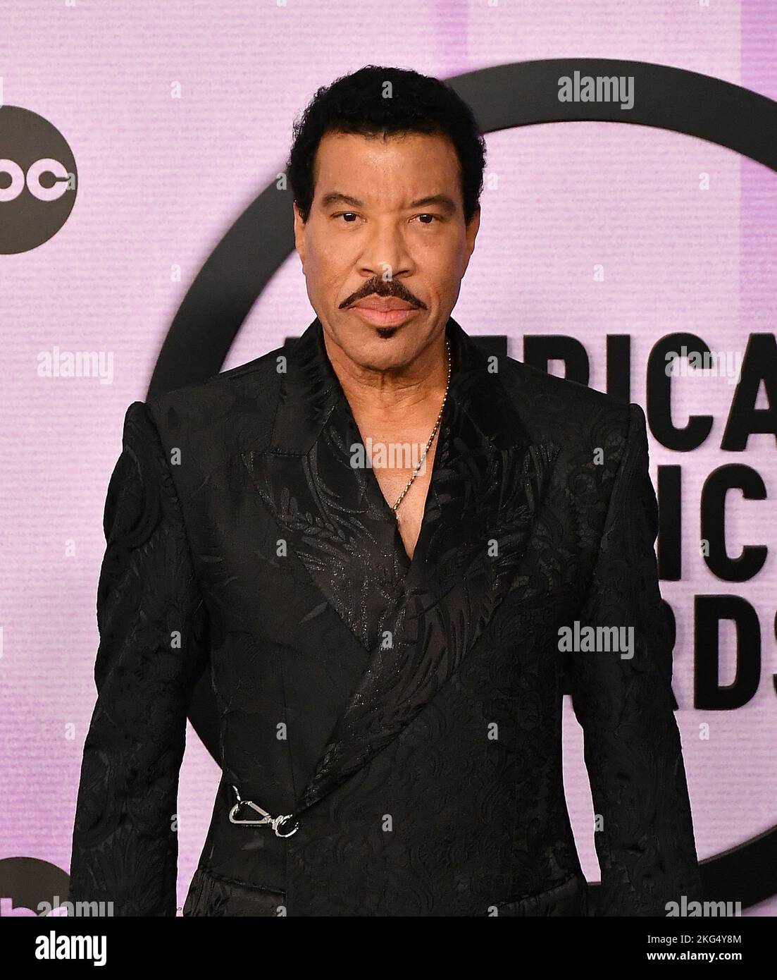 Lionel Richie attends the 2022 American Music Awards at Microsoft ...
