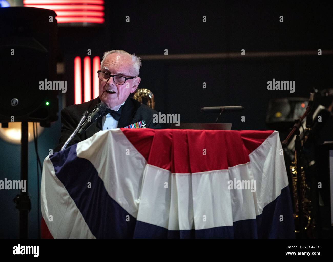 Flight Lieutenant (ret.) Colin S. Bell speaks during the 501st Combat ...