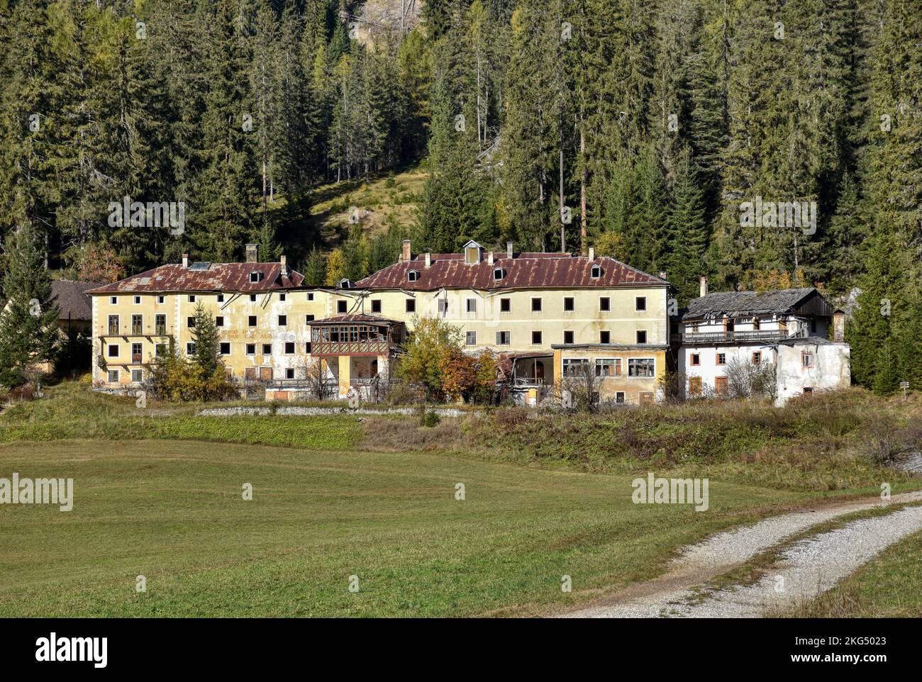 Prags, Pragsertal, Außerprags, Südtirol, Lost Place, Hotel, verfallen ...