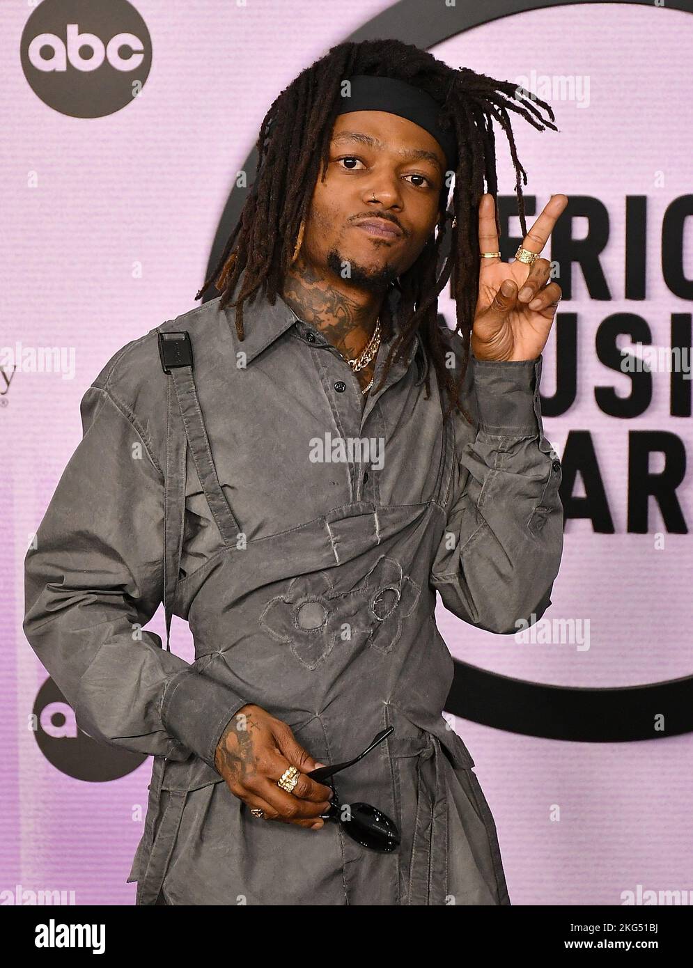 JID attends the 2022 American Music Awards at Microsoft Theater on ...