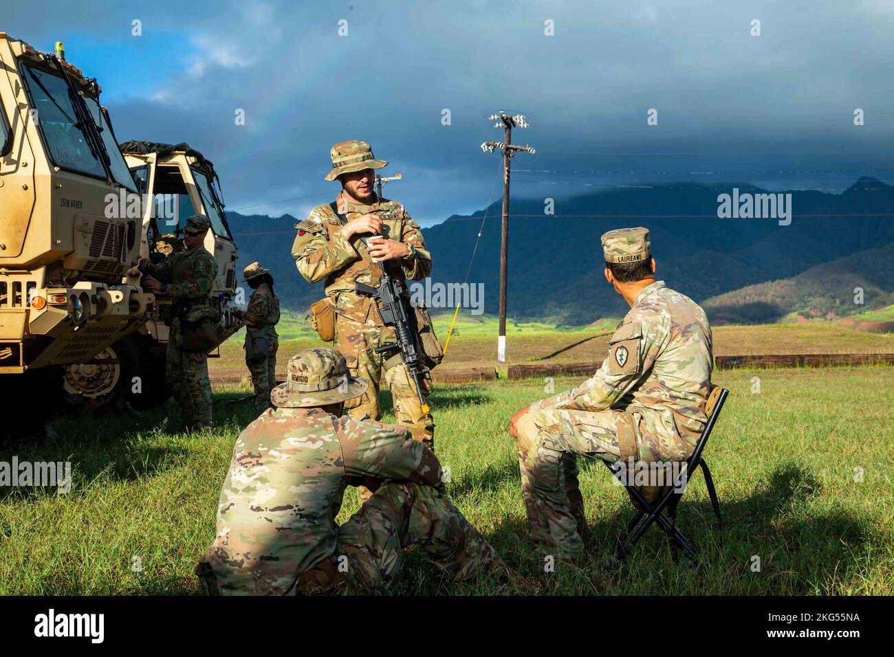 U.S. Army Soldiers assigned to 1st Battalion, 27th infantry Regiment ...