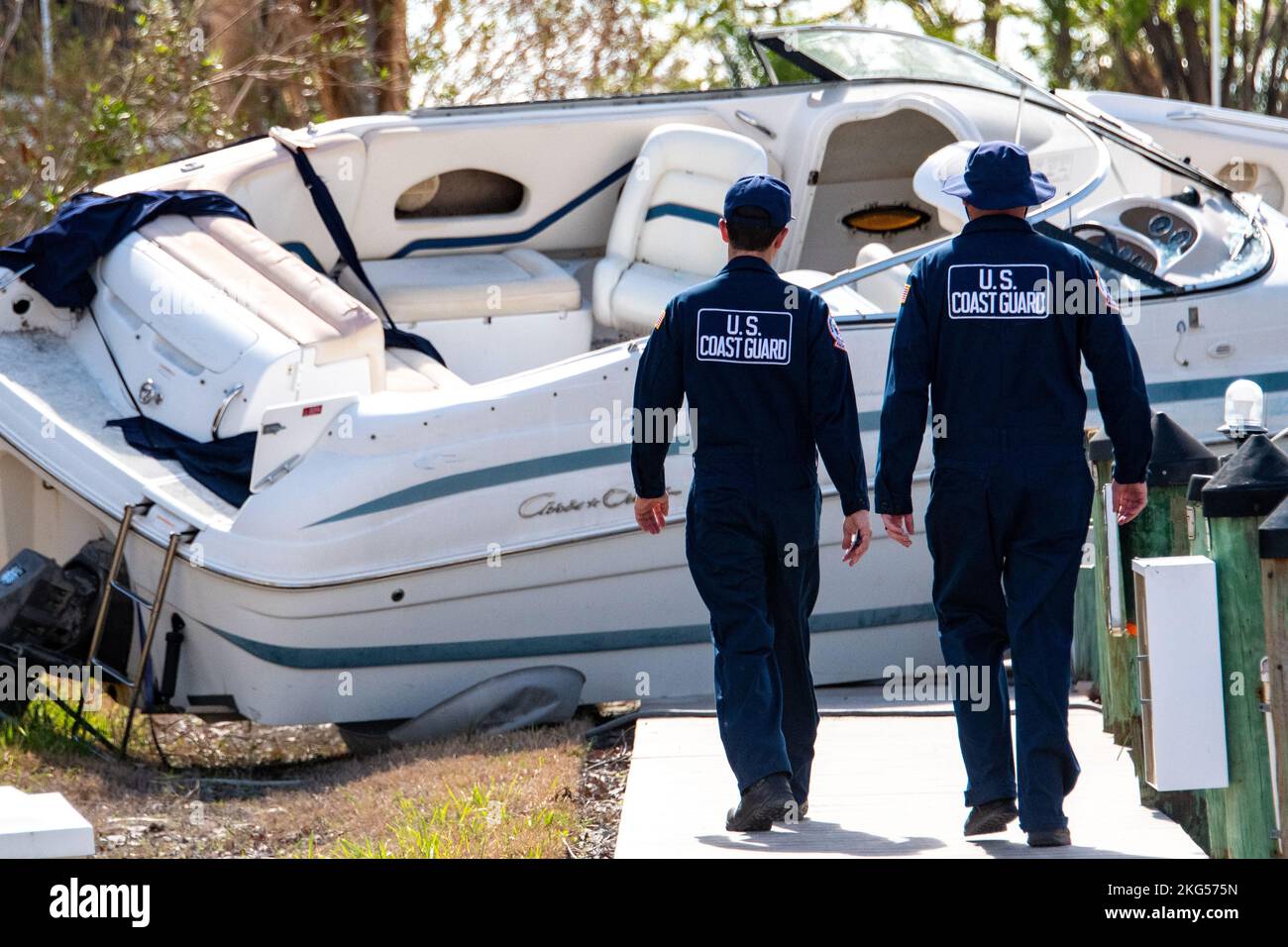 Coast Guard Pacific Strike Team members Petty Officer 2nd Class Daniel ...