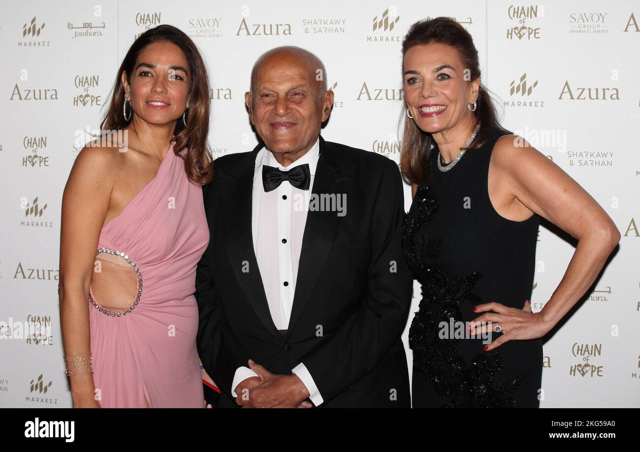 London, UK. Professor Sir Magdi Yacoub and friends at the Chain of Hope ...