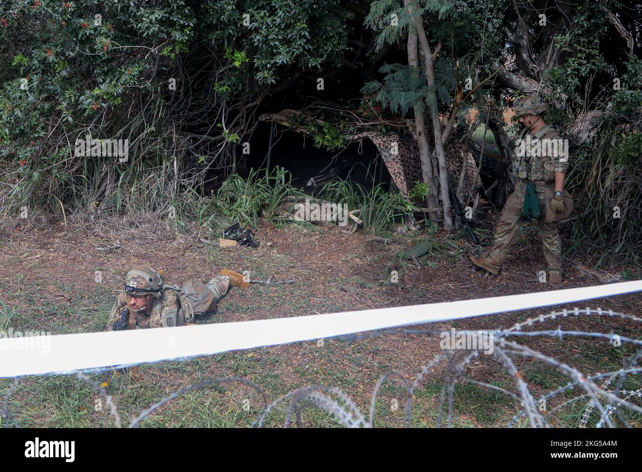 U.S. Army Soldiers from 524th Division Sustainment Support Battalion ...