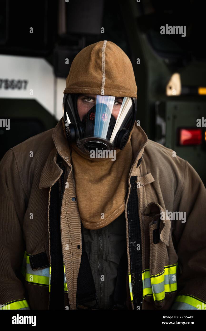 Aircraft rescue and firefighting Marines with Headquarters and ...