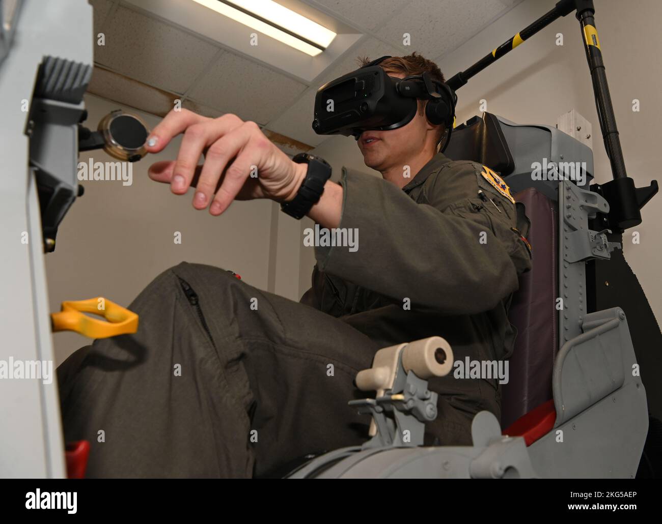 Capt. David Coy operates the T-38 virtual trainer at Whiteman Air Force ...