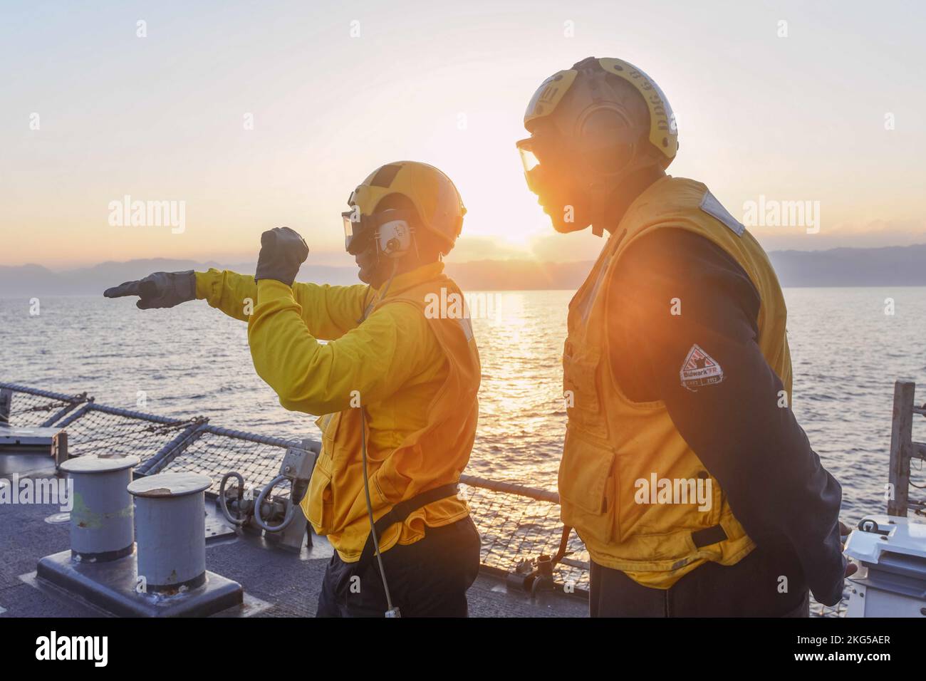 221031-N-RT917-2004 GULF OF AQABA (October 31, 2022) Boatswain’s Mate ...