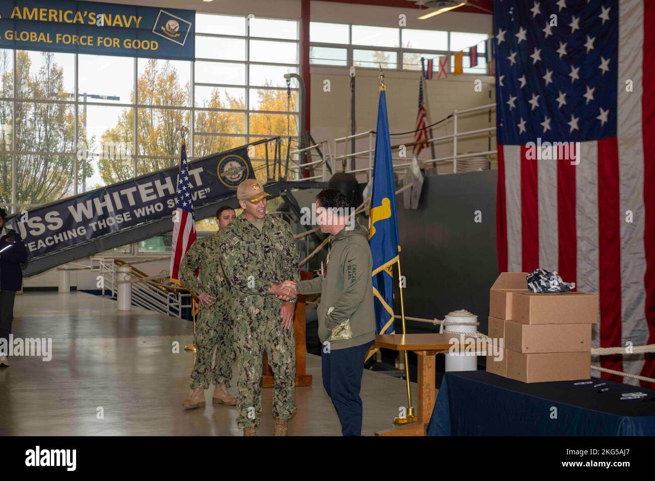 GREAT LAKES, Il. (Oct. 31, 2022) Players and staff from the Chicago ...
