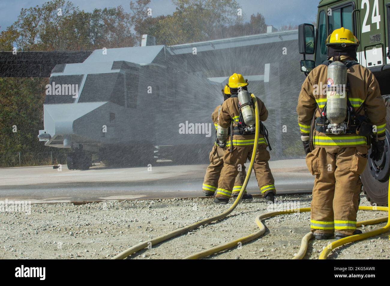 Aircraft rescue and firefighting Marines with Headquarters and ...