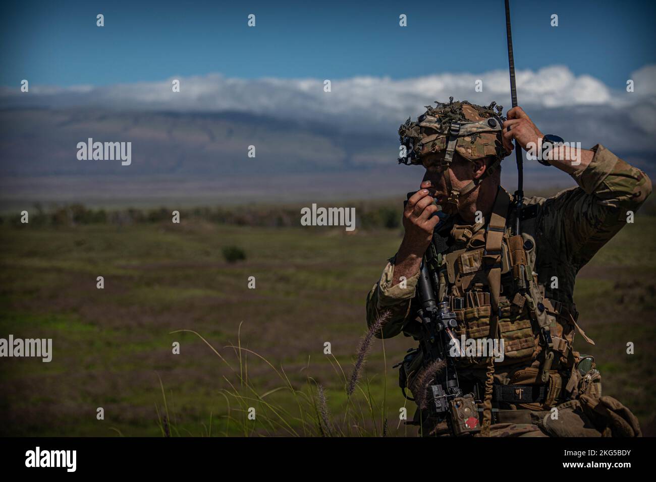 U.S. Army Soldiers from 2nd Battalion, 11th Field Artillery Regiment ...