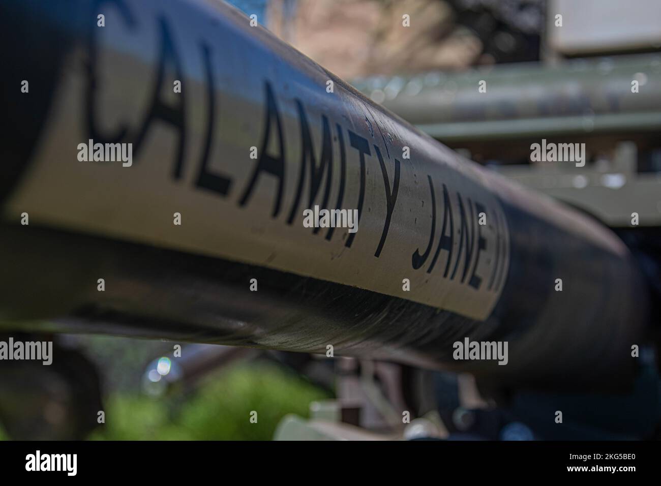 U.S. Army Soldiers from 2nd Battalion, 11th Field Artillery Regiment ...