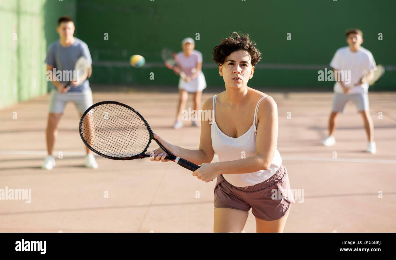 Hitting wall woman hi-res stock photography and images - Alamy