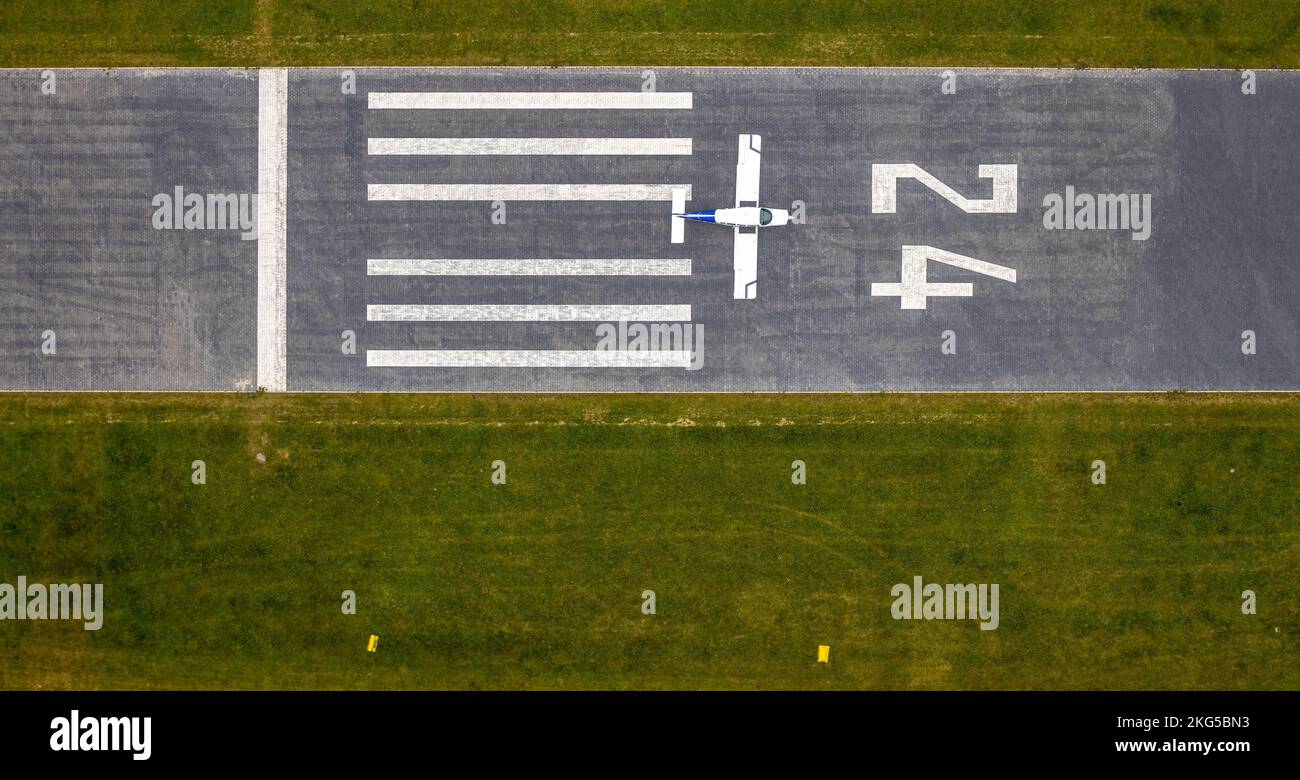 Aerial view, Hamm-Lippewiesen airfield, runway and aircraft, Heessen ...
