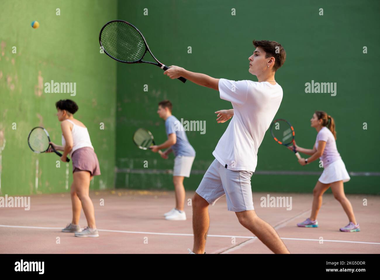 Pilota ball hi-res stock photography and images - Alamy