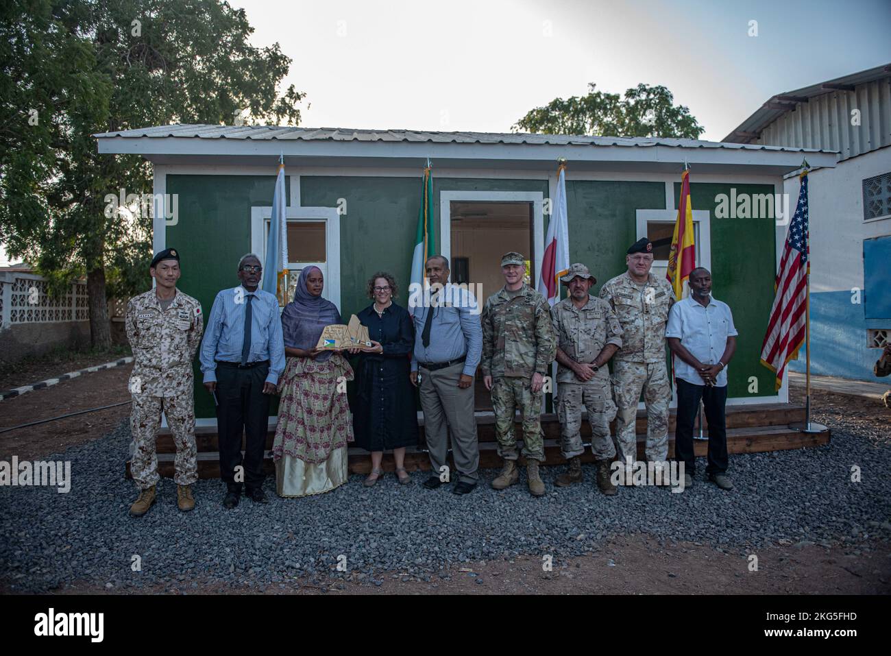 The international team that contributed to building and furnishing the ...