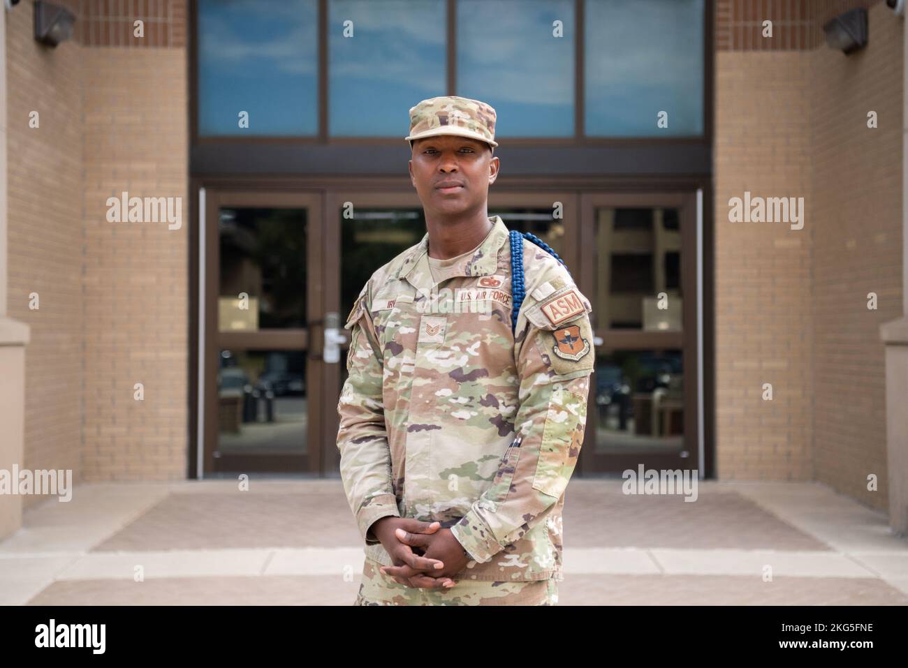 Initial mtl hi-res stock photography and images - Alamy