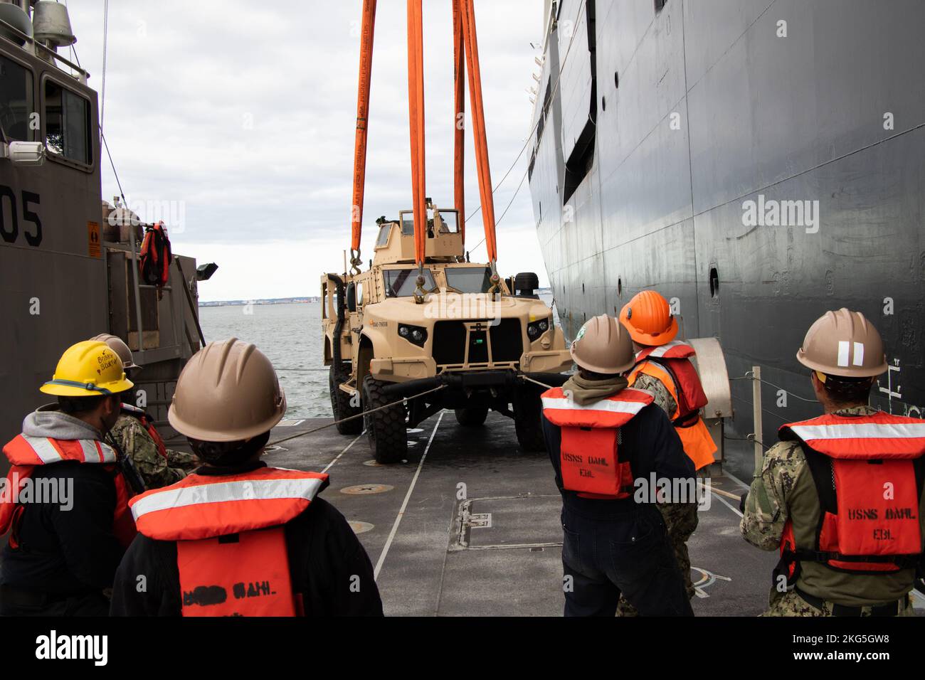 221005-N-DK042-1105 KUSHIRO PORT, Japan (Oct. 5, 2022) Sailors from ...