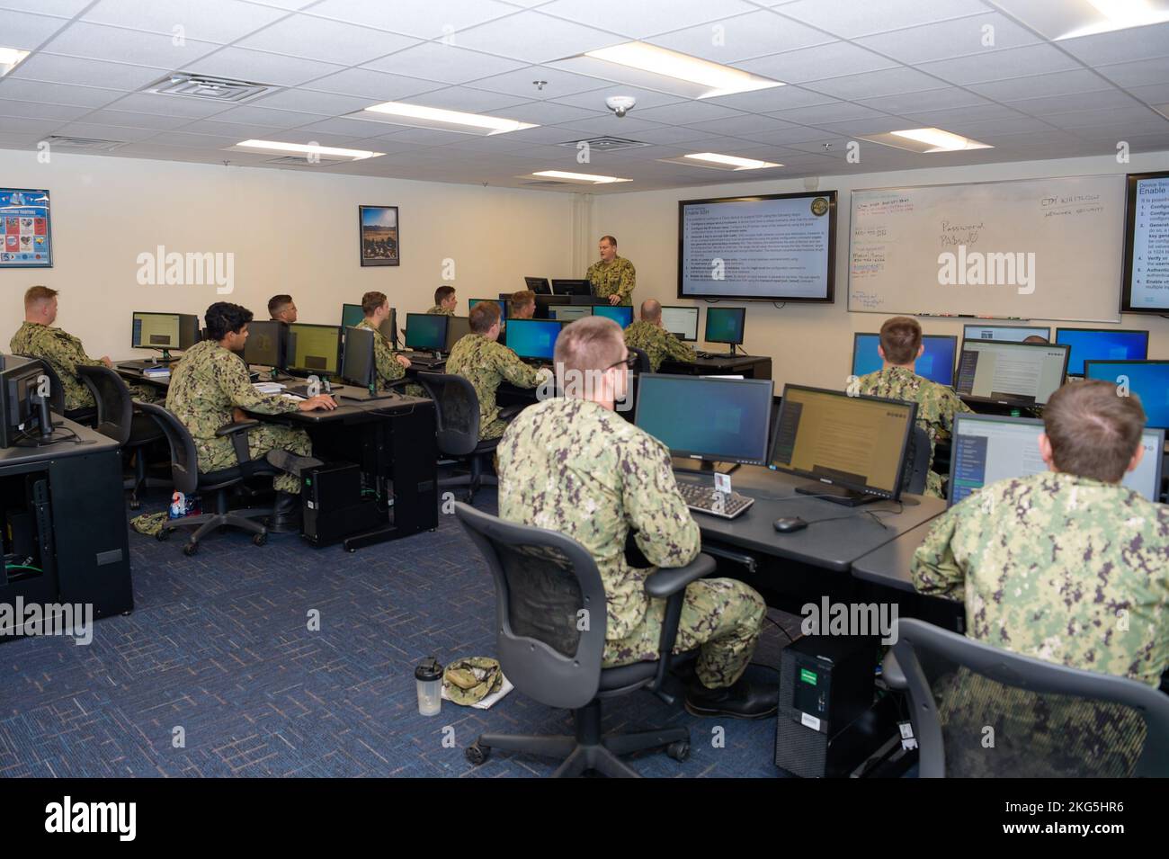 Cryptologic Technician Maintenance students learned about device ...