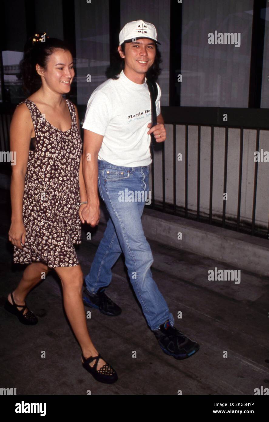 Lou Diamond Phillips Et Jennifer Tilly Shadow Of The Wolf Movie Cast