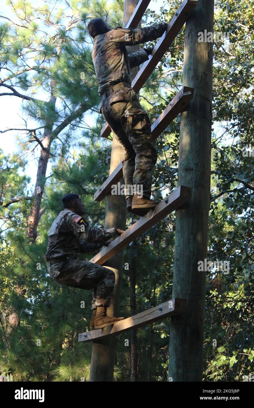 U.S. Soldiers from Squad 7, U.S. Army Reserve (USAR), navigate "Jacob's ...