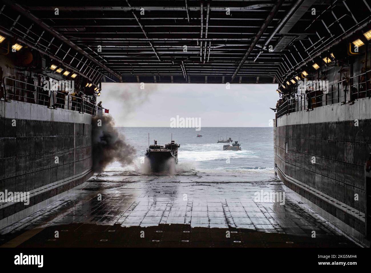 221115-N-XB010-1003 PHILIPPINE SEA (Nov. 15, 2022) – Members of the ...