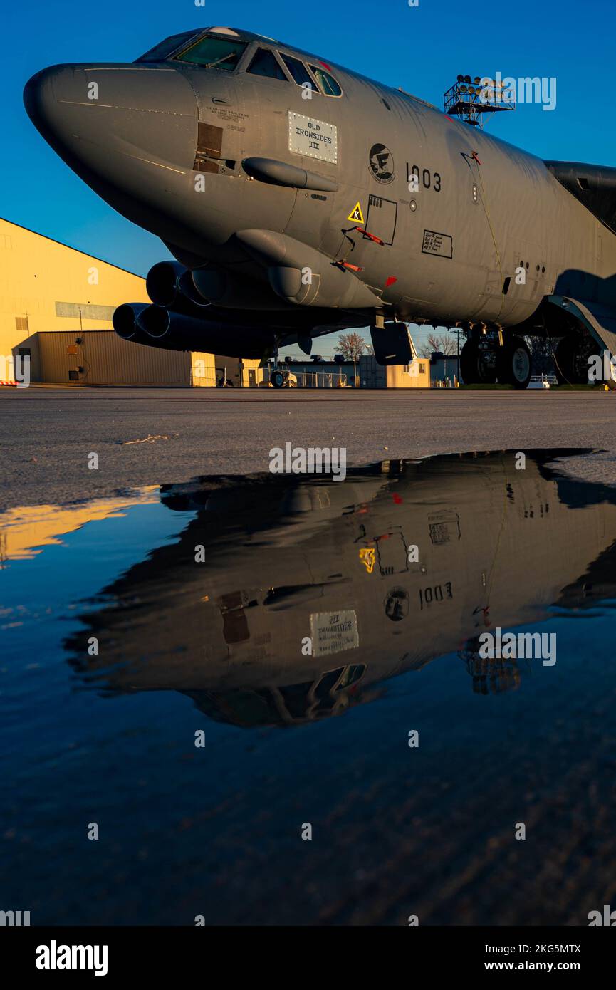 B52 wheels hi-res stock photography and images - Alamy