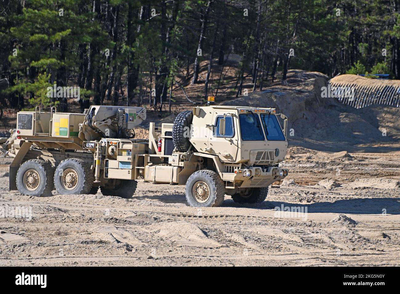 Regional training support maintenance hi-res stock photography and ...