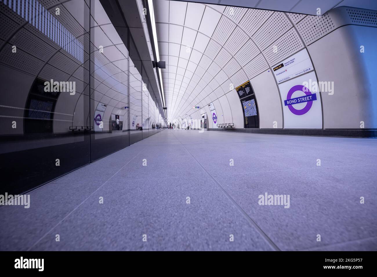Bond Street Elizabeth Line Station – LVLE
