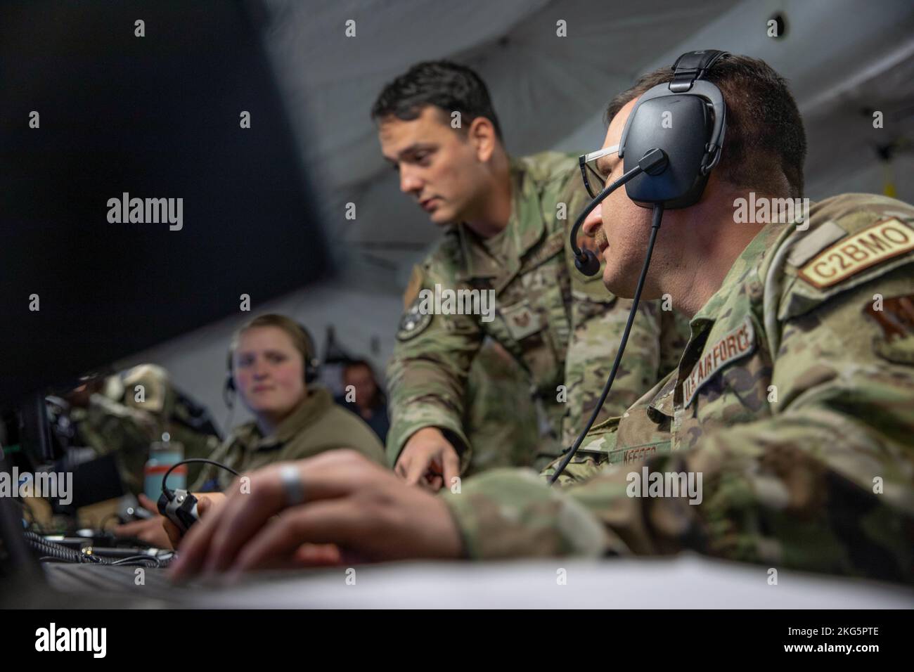 Spc. Fredrick Jackson and Pfc. Dominick Bricco, assigned to the 3-43 ...